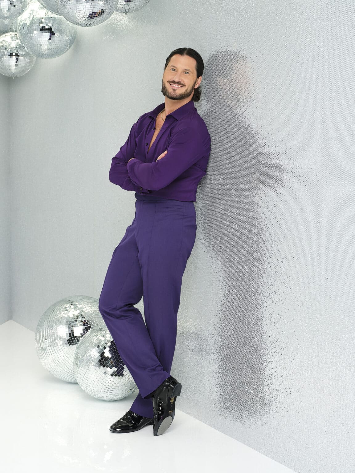 From Dylan Efron to Val Chmerkovskiy: Meet the Jewish cast of ‘Dancing ...
