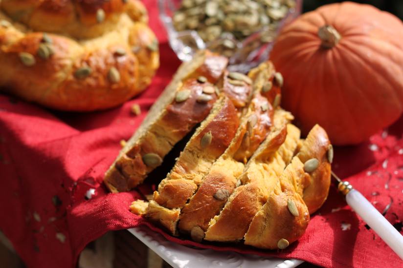 How to make braided pumpkin bread - Unpacked