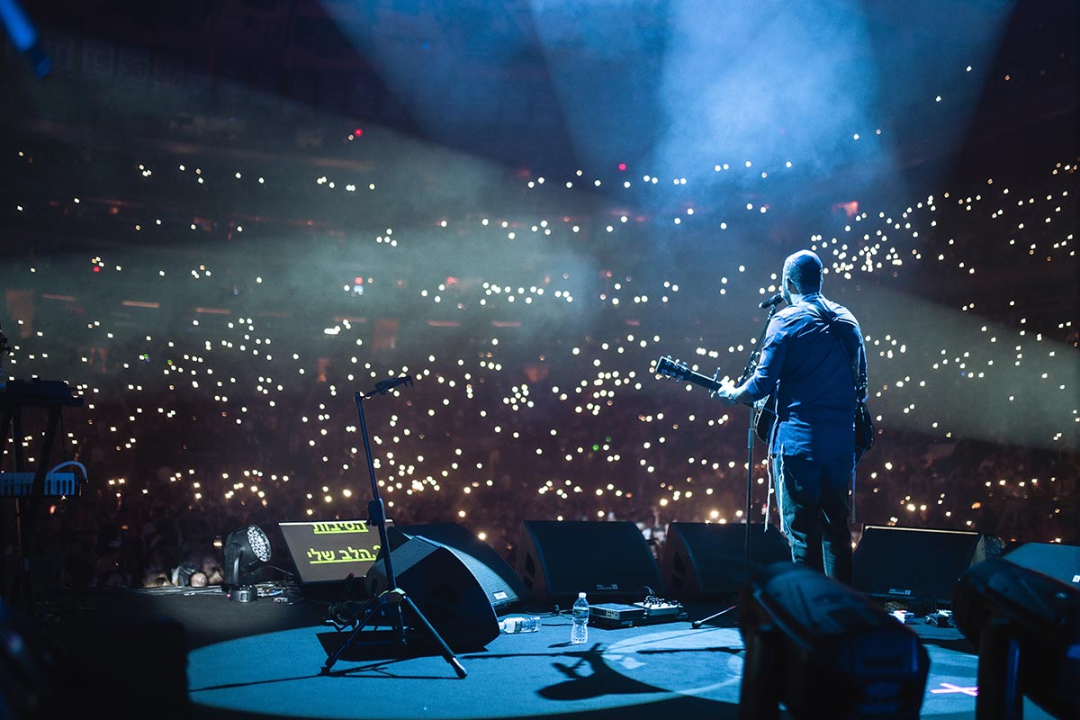 Concert review: Ishay Ribo electrifies Madison Square Garden - Unpacked