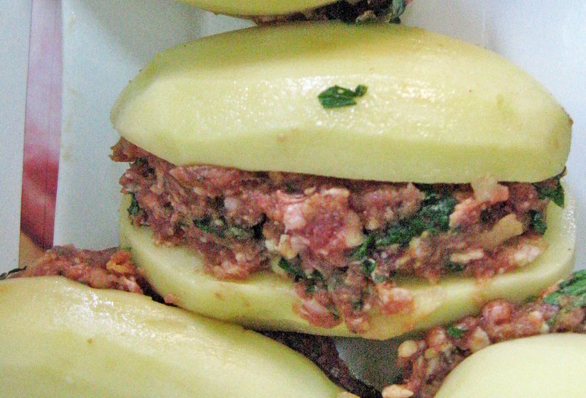 Mafroum: Meat-stuffed potatoes with herbs and spices - Unpacked