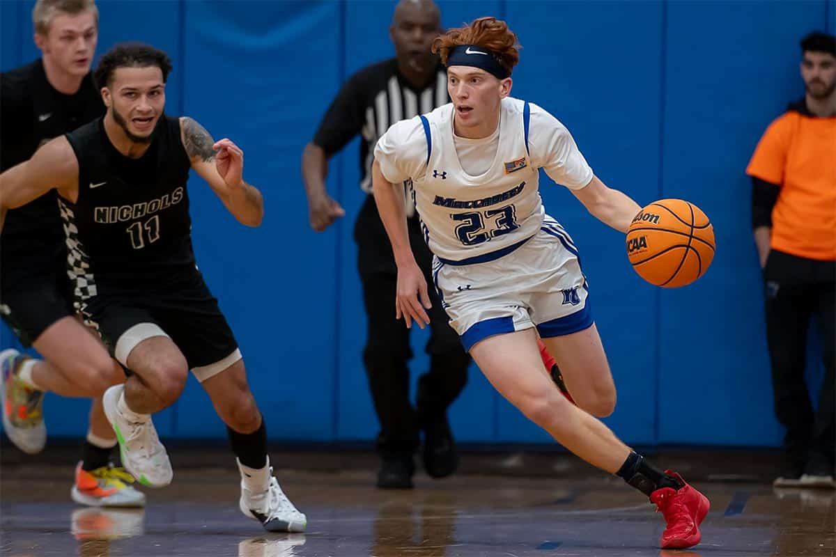 Yeshiva University men's basketball advances to conference final