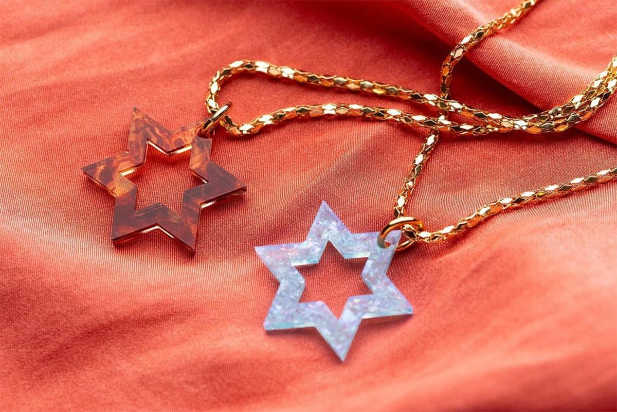 Judaica artists share why they craft trendy jewelry - Unpacked