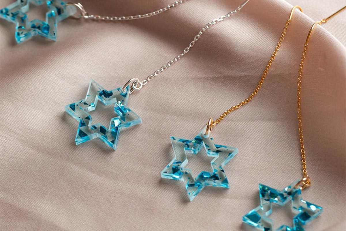 7 popular Jewish jewelry symbols, explained - Unpacked